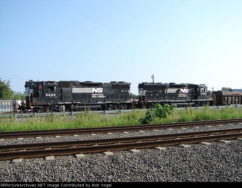 NS 5225 & 3022